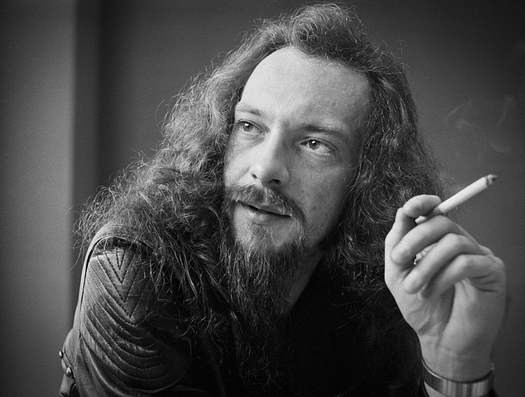 Jethro Tull : From a Dead Beat to an Old Greaser [Too Old to Rock ‘n ...
